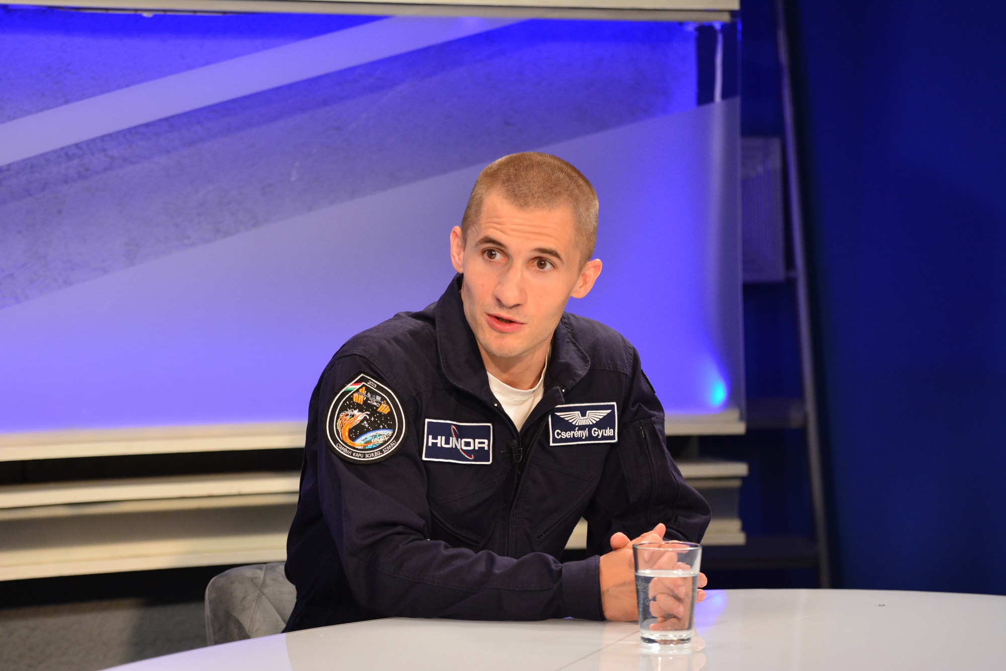 Cserényi Gyula űrhajós egykori iskolájában tartott előadást és a KTV ...