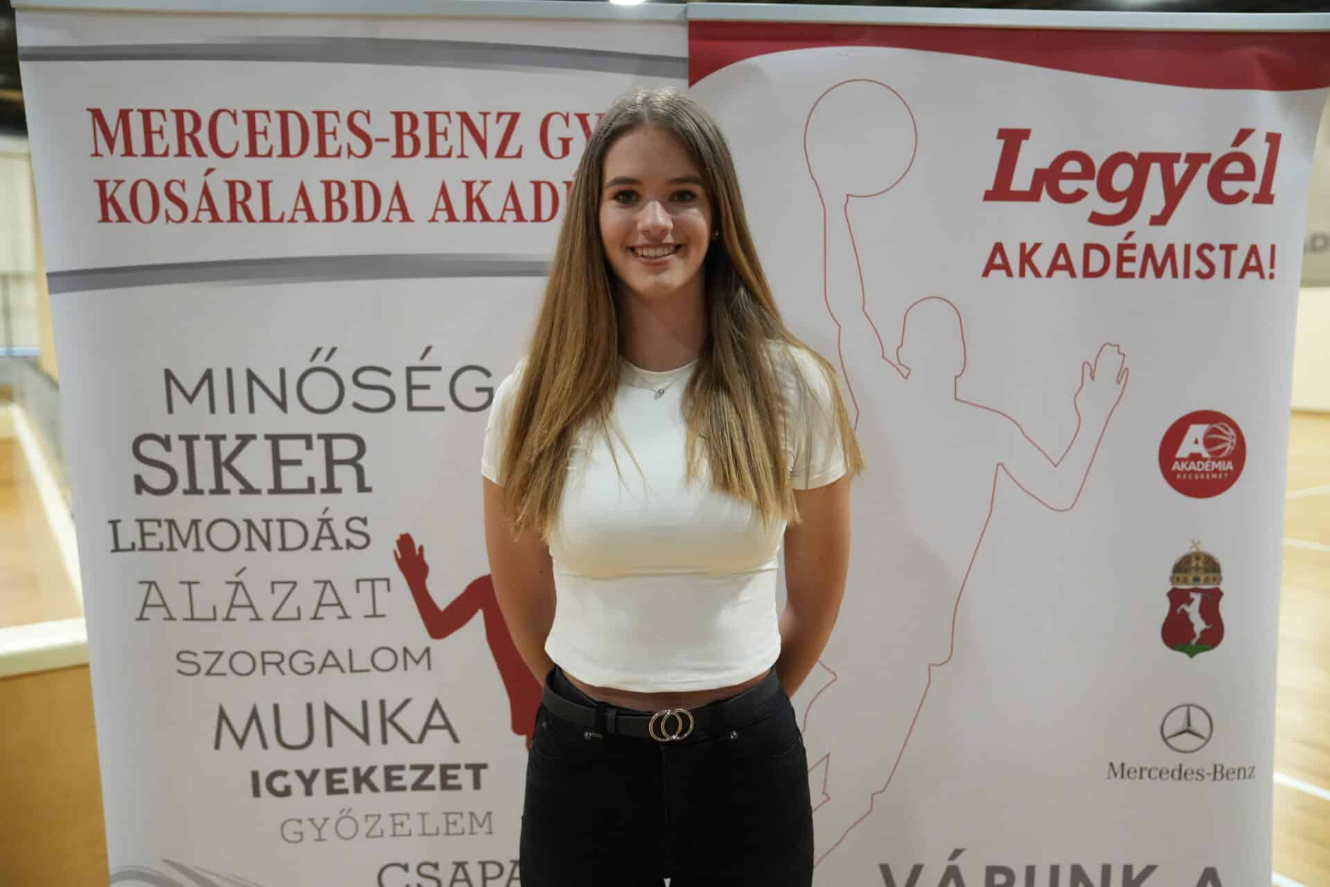Sinka-Pálinkás Szofi: mindig tárt karokkal fogadnak az Akadémián