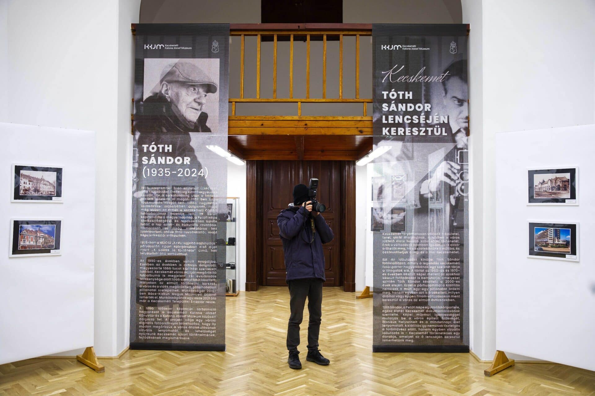 Tóth Sándor fotóiból nyílt kiállítás a Városháza Galériában